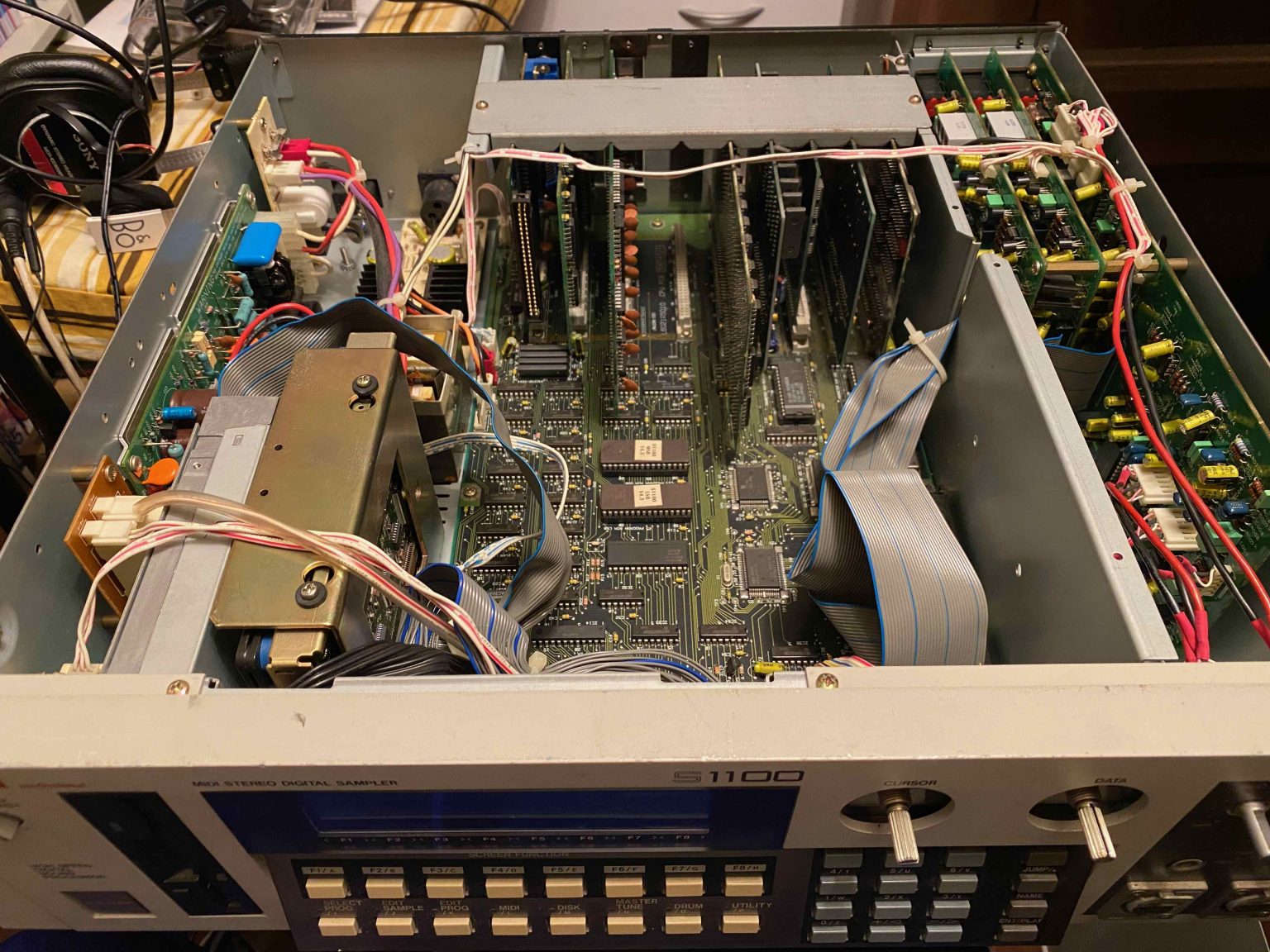 AKAI S1100 を改造してみる – やっぱり名機だったことを再確認した | こだわり NETWORK